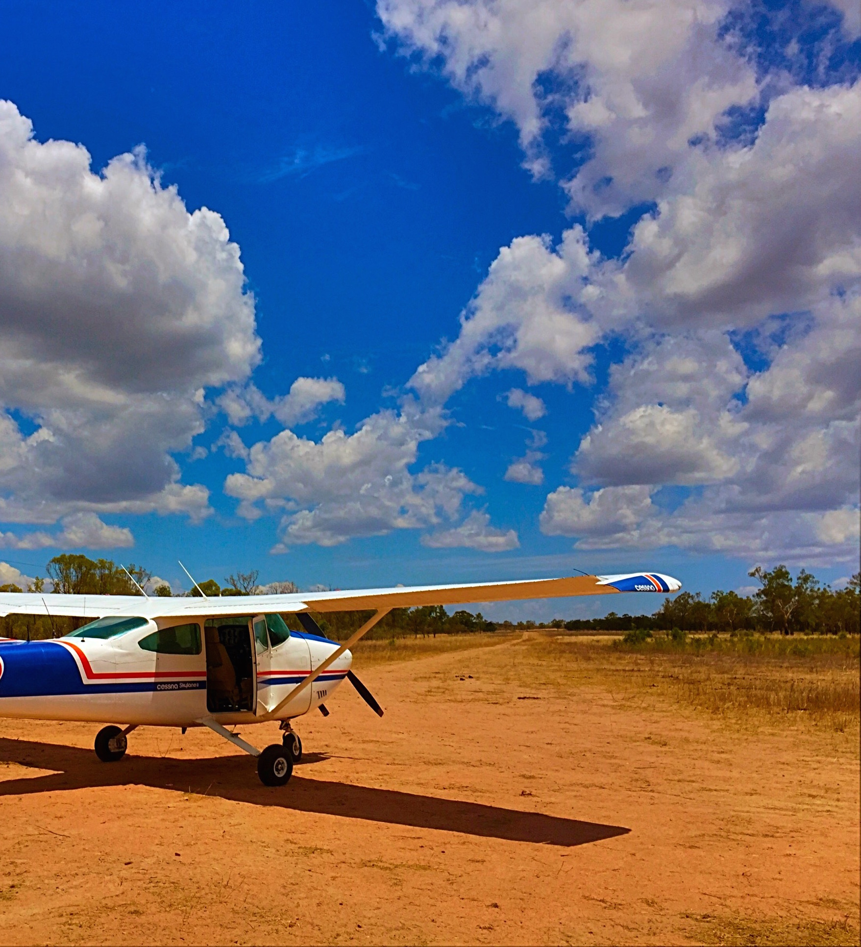 Between a Cessna and a Suzuki - AvPlan EFB - Electronic Flight Bag
